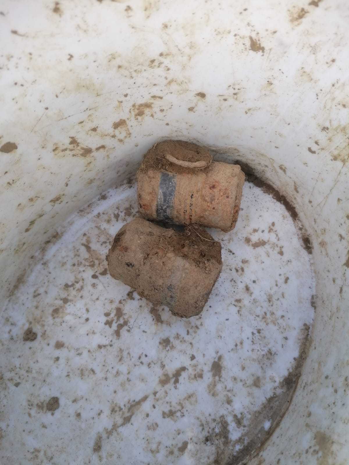 Scoperta choc nei campi di Villa San Sebastiano: ritrovate due bombe a ...